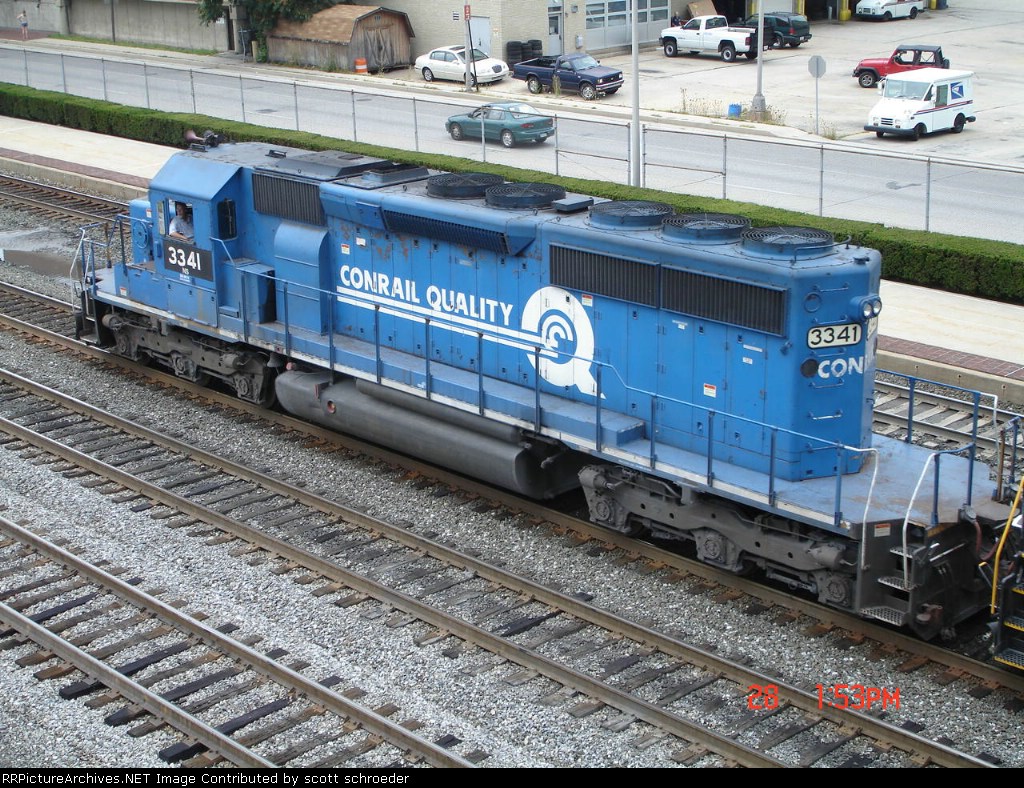 NS 3341 pushes EB thru Altoona